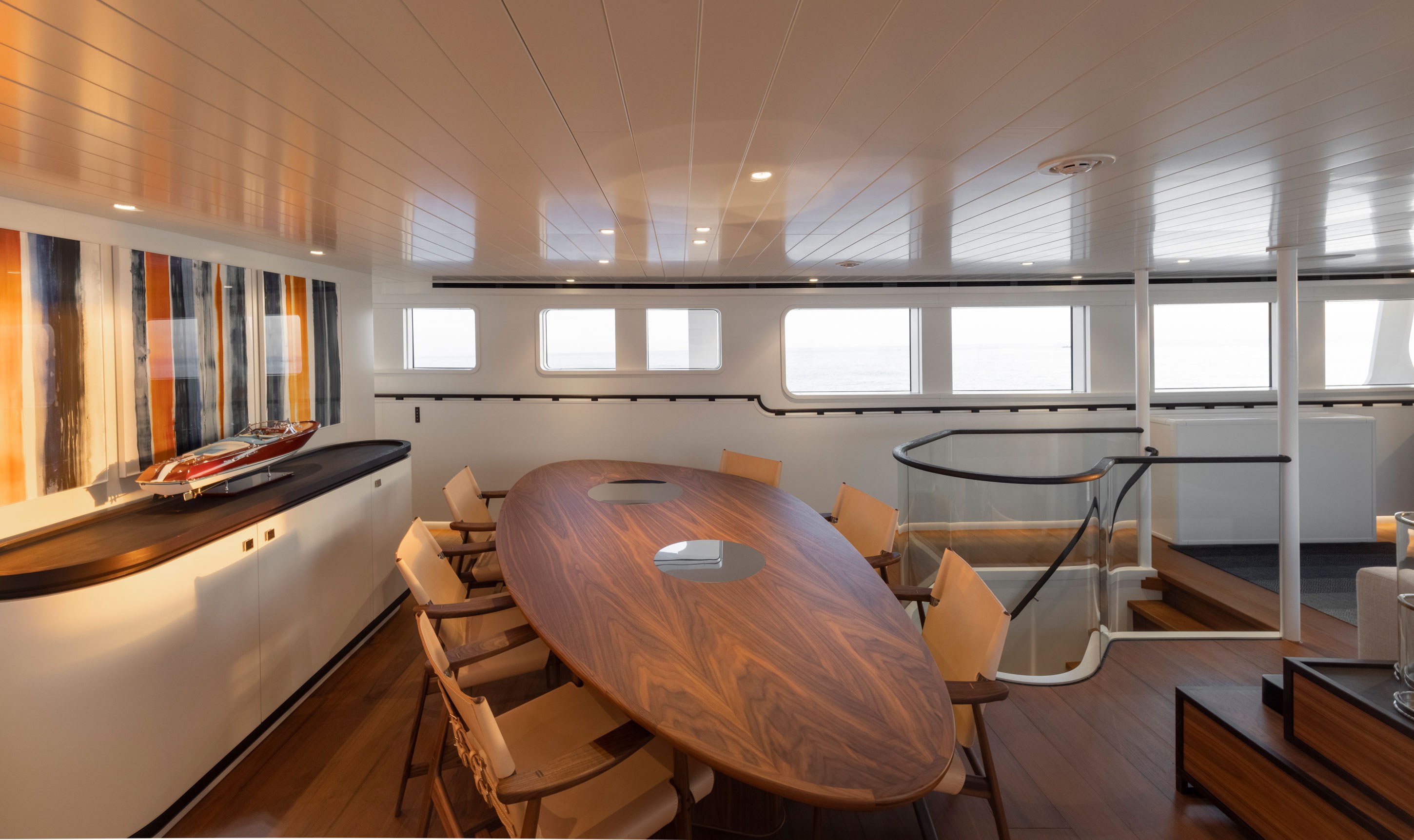 Yacht ISTROS, de Vries Lentsch Jr. | CHARTERWORLD Luxury Superyacht ...